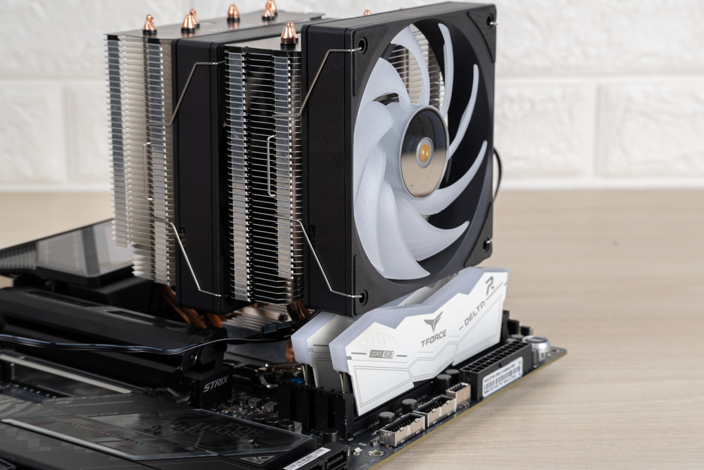 超值塔散！CRYORIG 快睿 CR601 CR401 塔式散熱器開箱評測 | XFastest News