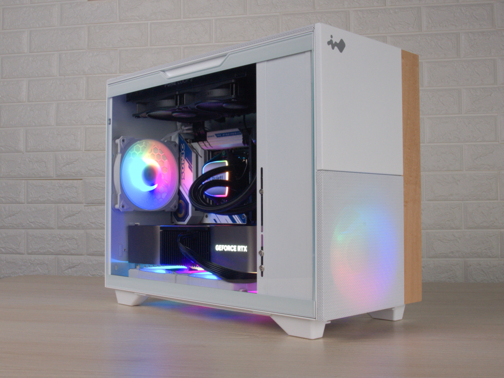 小身板大潛能！ INWIN 迎廣 F3 機殼開箱 | 34cm顯卡長、能上280水冷的時尚木紋小機殼 | XFastest News