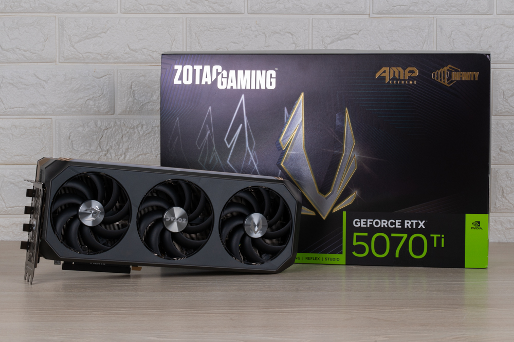 我最亮眼！ ZOTAC GAMING GeForce RTX 5070 Ti AMP EXTREME INFINITY 顯示卡開箱評測|絢麗鏡 ...