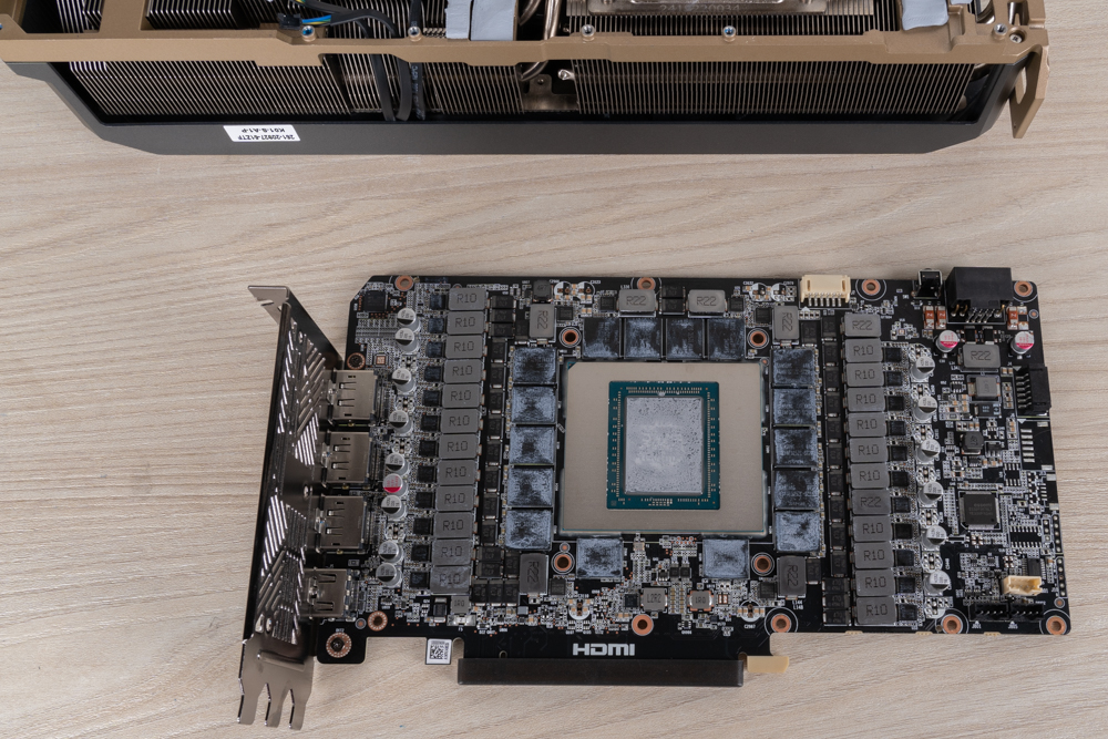回歸矩形設計！ ZOTAC GAMING GeForce RTX 5080 SOLID / 5090 SOLID OC 顯示開箱評測 | 居家 ...