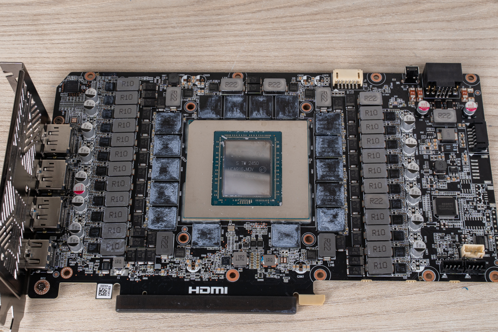 回歸矩形設計！ ZOTAC GAMING GeForce RTX 5080 SOLID / 5090 SOLID OC 顯示開箱評測 | 居家 ...