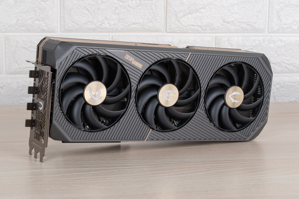 回歸矩形設計！ ZOTAC GAMING GeForce RTX 5080 SOLID / 5090 SOLID OC 顯示開箱評測|居家生活 ...