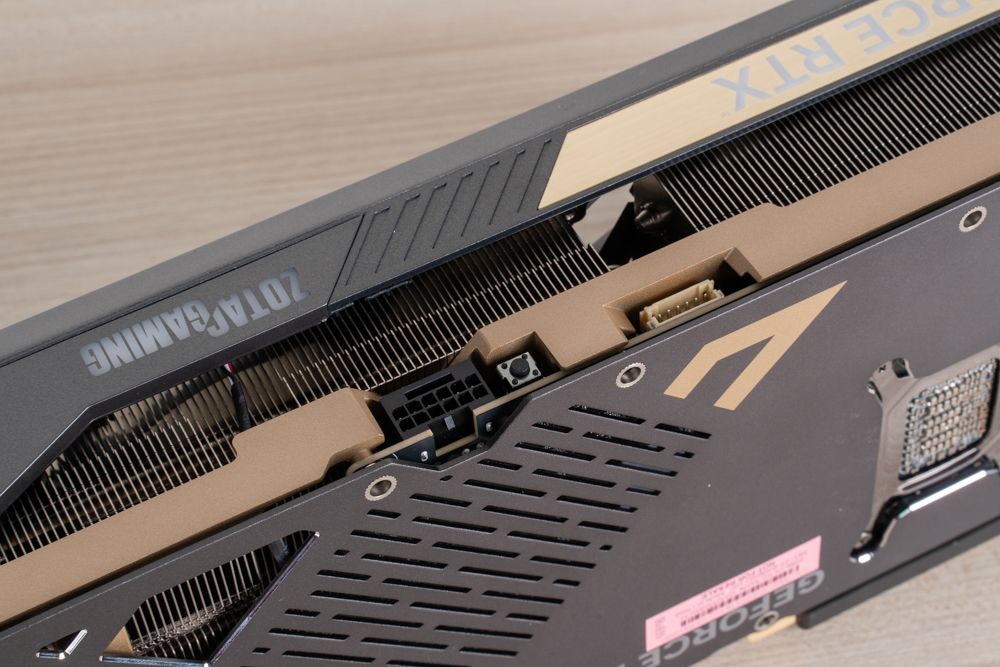 回歸矩形設計！ ZOTAC GAMING GeForce RTX 5080 SOLID / 5090 SOLID OC 顯示開箱評測 | 居家 ...