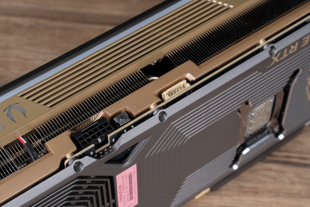 光害加身！ ZOTAC GAMING GeForce RTX 5080 AMP EXTREME INFINITY 顯示卡開箱評測|時尚設計x ...