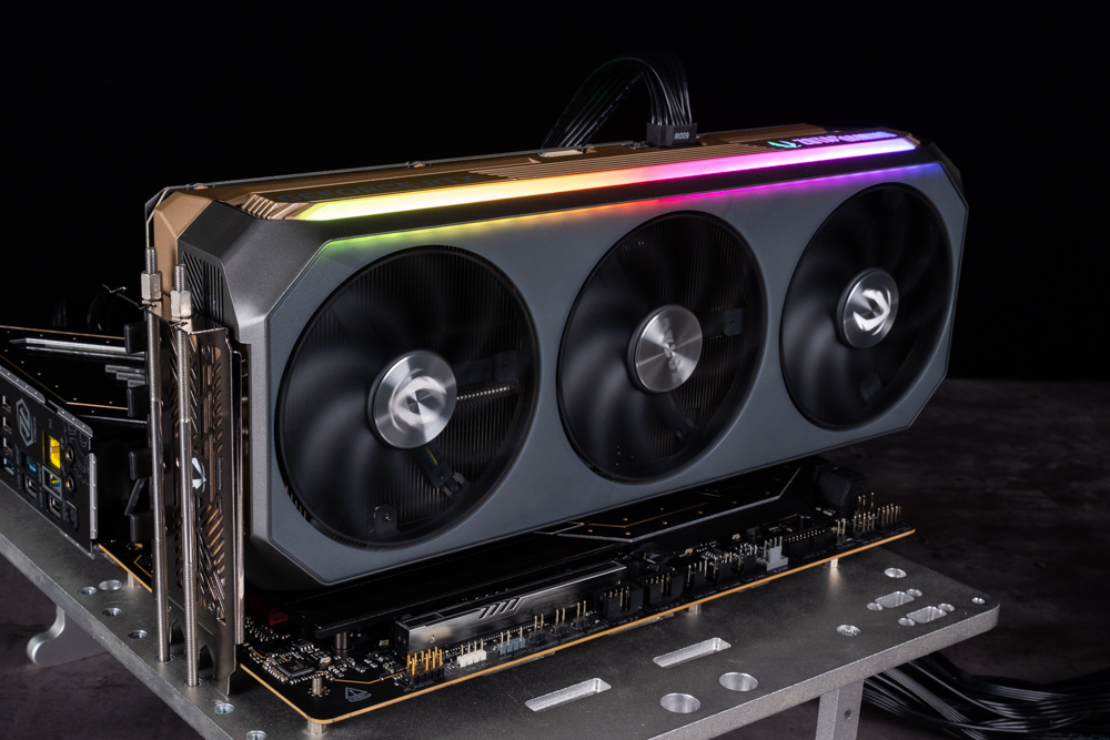 光害加身！ ZOTAC GAMING GeForce RTX 5080 AMP EXTREME INFINITY 顯示卡開箱評測|時尚設計x ...