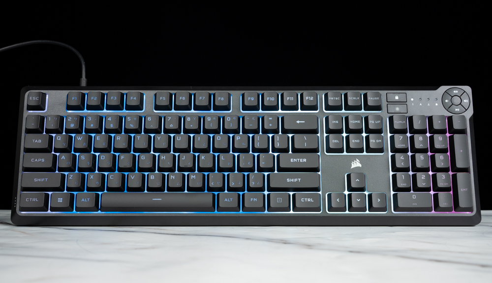 靜音靈敏薄型鍵盤 / 海盜船 CORSAIR K55 CORE 開箱-CORSAIR,K55 CORE,海盜船,鍵盤,開箱,防撥水,靜音