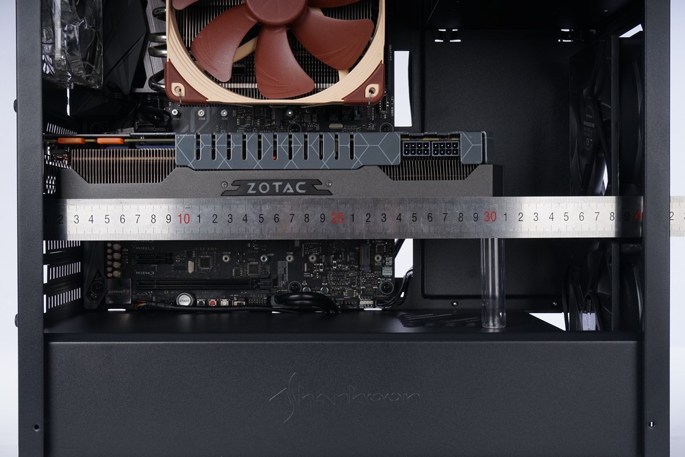 Sharkoon VS7防禦者機殼開箱/擴充支援良好平價再附3組風扇[XF] | XFastest News