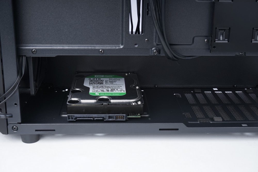 Sharkoon VS7防禦者機殼開箱/擴充支援良好平價再附3組風扇[XF] | XFastest News