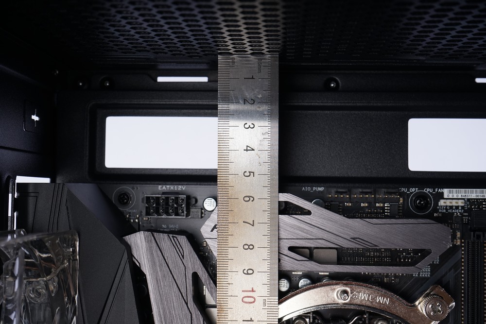 Sharkoon VS7防禦者機殼開箱/擴充支援良好平價再附3組風扇[XF] | XFastest News